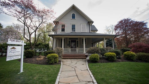 Should I Buy A House Now Or Wait? | Bankrate