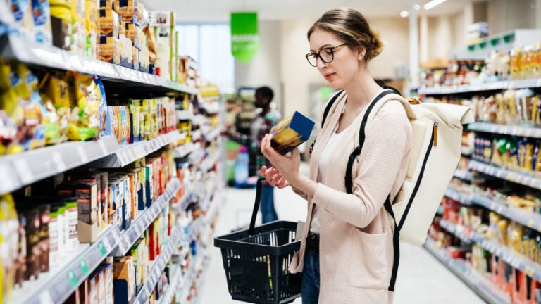 14 Easy Tips To Help You Save Money Without Going To A Lot Of Effort ...